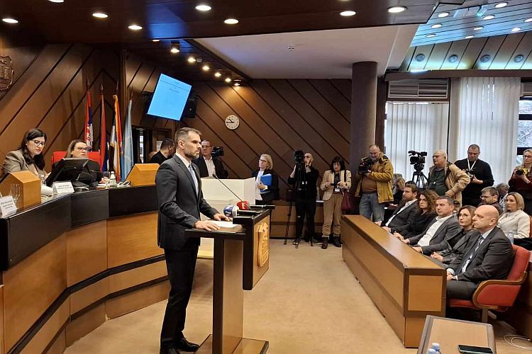 Žarko Mićin izabran za gradonačelnika Novog Sada | (Vesti - 24.02.2025 ...